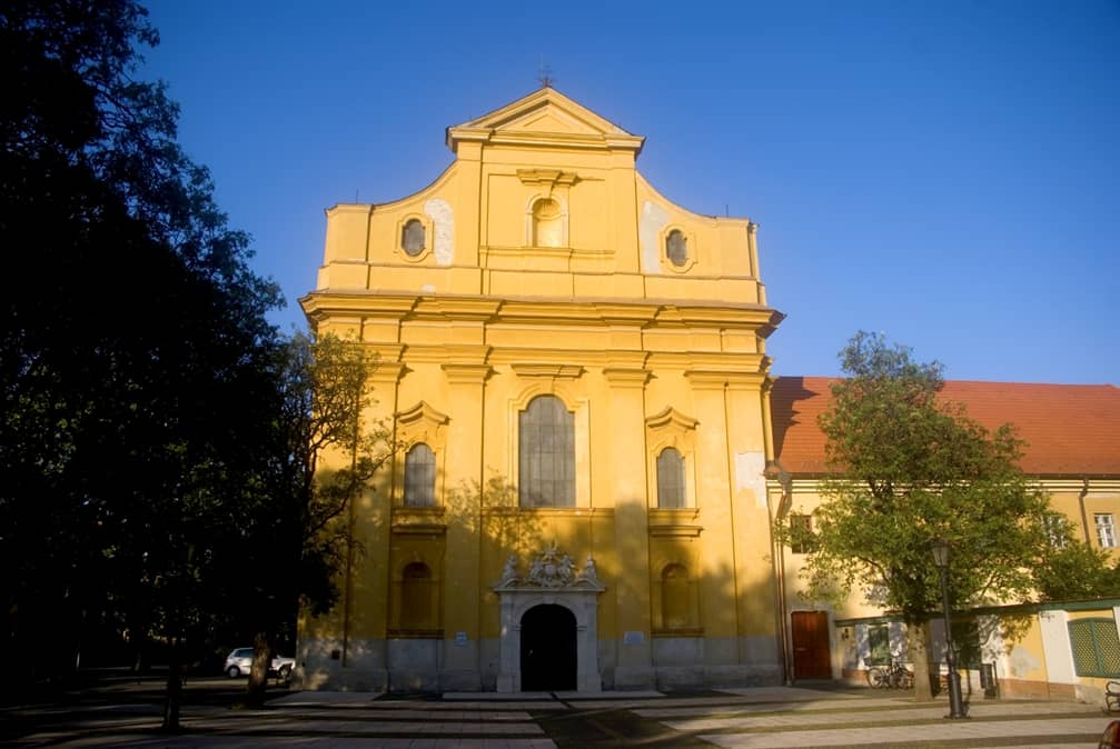 Belvárosi Római Katolikus templom, Szolnok - GOTRAVEL