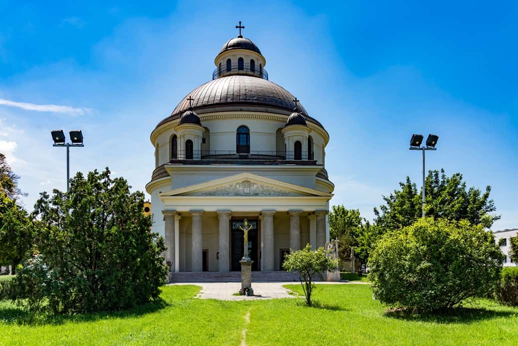 Szent Anna Plébániatemplom - Kerek templom, Esztergom - GOTRAVEL